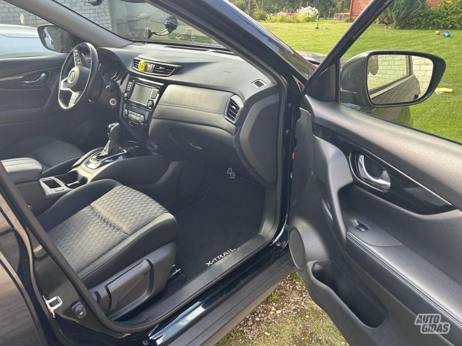 Black Nissan X-Trail 2020 in Vilnius, with an engine capacity of 1.30 L and mileage of 85 thousand km for 16500 €, photo 10 on AUTOMOTO.COM.LV