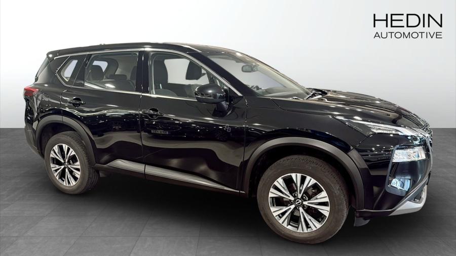 Black Nissan X-Trail 2023 in Kaunas, with an engine capacity of 0.00 L and mileage of 36 thousand km for 30289 €, photo 5 on AUTOMOTO.COM.LV