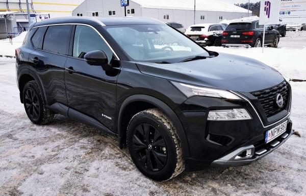 Melns Nissan X-Trail 2023 Viļņa, ar dzinēja tilpumu 1.50 L un nobraukumu 36 tūkst. km par 26200 €, foto 3 vietnē AUTOMOTO.COM.LV