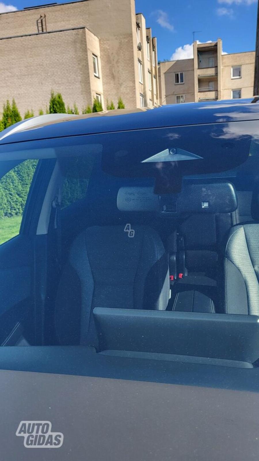 Black Nissan X-Trail 2023 in Plunge, with an engine capacity of 1.50 L and mileage of 103 thousand km for 23200 €, photo 14 on AUTOMOTO.COM.LV