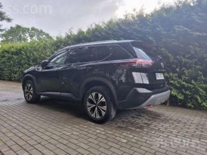Melns Nissan X-Trail 2023 Rīga, ar dzinēja tilpumu 1.50 L un nobraukumu 81 tūkst. km par 23990 €, foto 3 vietnē AUTOMOTO.COM.LV