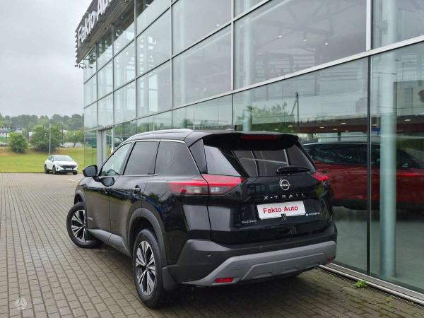 Melns Nissan X-Trail 2023 Viļņa, ar dzinēja tilpumu 1.50 L un nobraukumu 59 tūkst. km par 29900 €, foto 3 vietnē AUTOMOTO.COM.LV