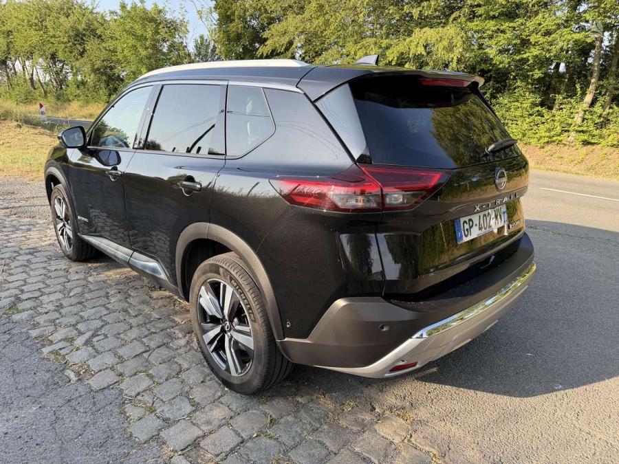 Melns Nissan X-Trail 2023 Tauragė, ar dzinēja tilpumu 1.50 L un nobraukumu 136 tūkst. km par 26300 €, foto 3 vietnē AUTOMOTO.COM.LV