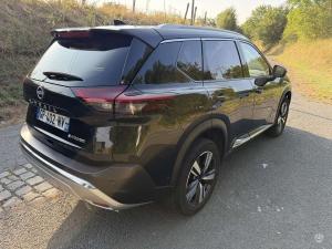 Melns Nissan X-Trail 2023 Tauragė, ar dzinēja tilpumu 1.50 L un nobraukumu 136 tūkst. km par 26300 €, foto 5 vietnē AUTOMOTO.COM.LV