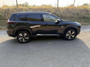 Melns Nissan X-Trail 2023 Tauragė, ar dzinēja tilpumu 1.50 L un nobraukumu 136 tūkst. km par 26300 €, foto 6 vietnē AUTOMOTO.COM.LV