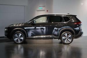 Melns Nissan X-Trail 2023 Viļņa, ar dzinēja tilpumu 1.50 L un nobraukumu 52 tūkst. km par 32900 €, foto 3 vietnē AUTOMOTO.COM.LV