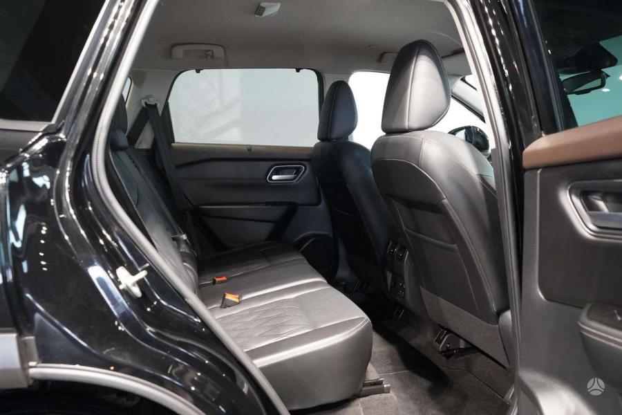 Melns Nissan X-Trail 2023 Viļņa, ar dzinēja tilpumu 1.50 L un nobraukumu 52 tūkst. km par 32900 €, foto 13 vietnē AUTOMOTO.COM.LV