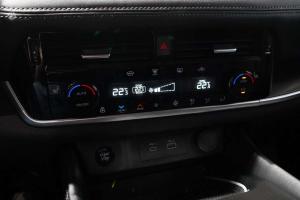 Melns Nissan X-Trail 2023 Viļņa, ar dzinēja tilpumu 1.50 L un nobraukumu 52 tūkst. km par 32900 €, foto 22 vietnē AUTOMOTO.COM.LV