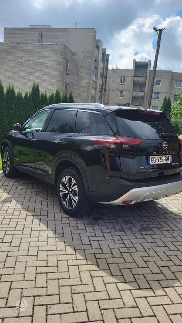 Black Nissan X-Trail 2023 in Plunge, with an engine capacity of 1.50 L and mileage of 104 thousand km for 24600 €, photo 7 on AUTOMOTO.COM.LV