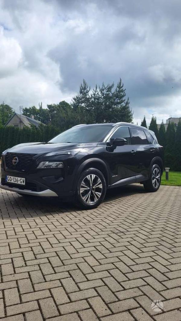 Black Nissan X-Trail 2023 in Plunge, with an engine capacity of 1.50 L and mileage of 104 thousand km for 24600 €, photo 9 on AUTOMOTO.COM.LV