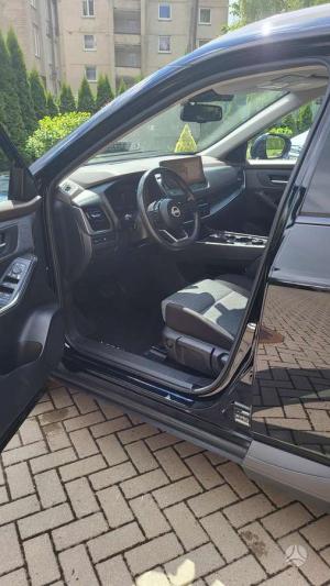 Melns Nissan X-Trail 2023 Plungė, ar dzinēja tilpumu 1.50 L un nobraukumu 104 tūkst. km par 24600 €, foto 22 vietnē AUTOMOTO.COM.LV