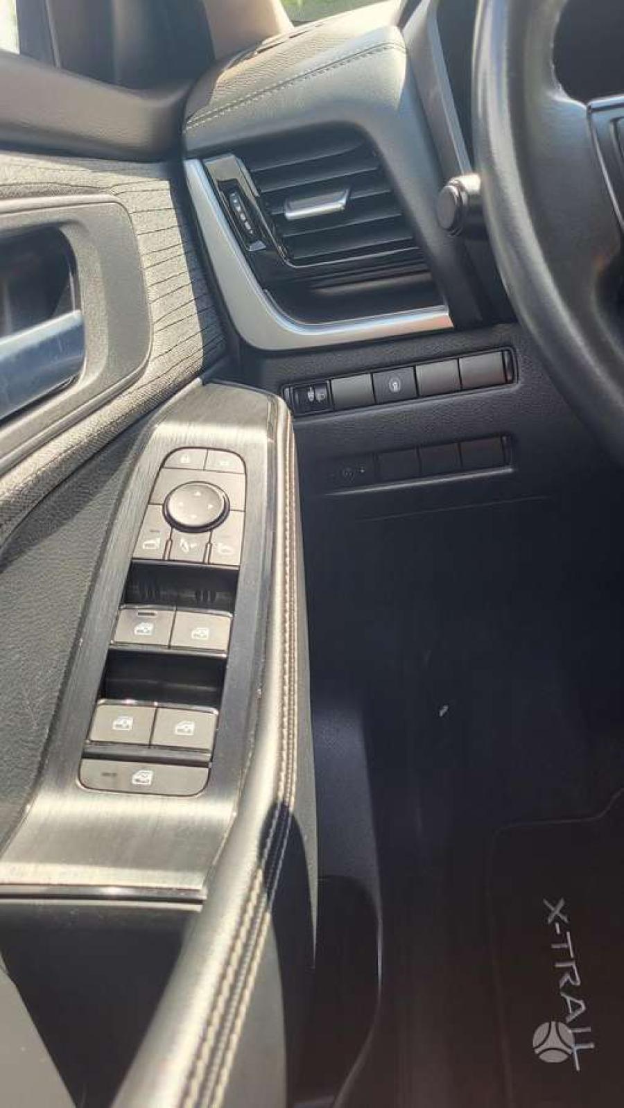 Melns Nissan X-Trail 2023 Plungė, ar dzinēja tilpumu 1.50 L un nobraukumu 104 tūkst. km par 24600 €, foto 35 vietnē AUTOMOTO.COM.LV