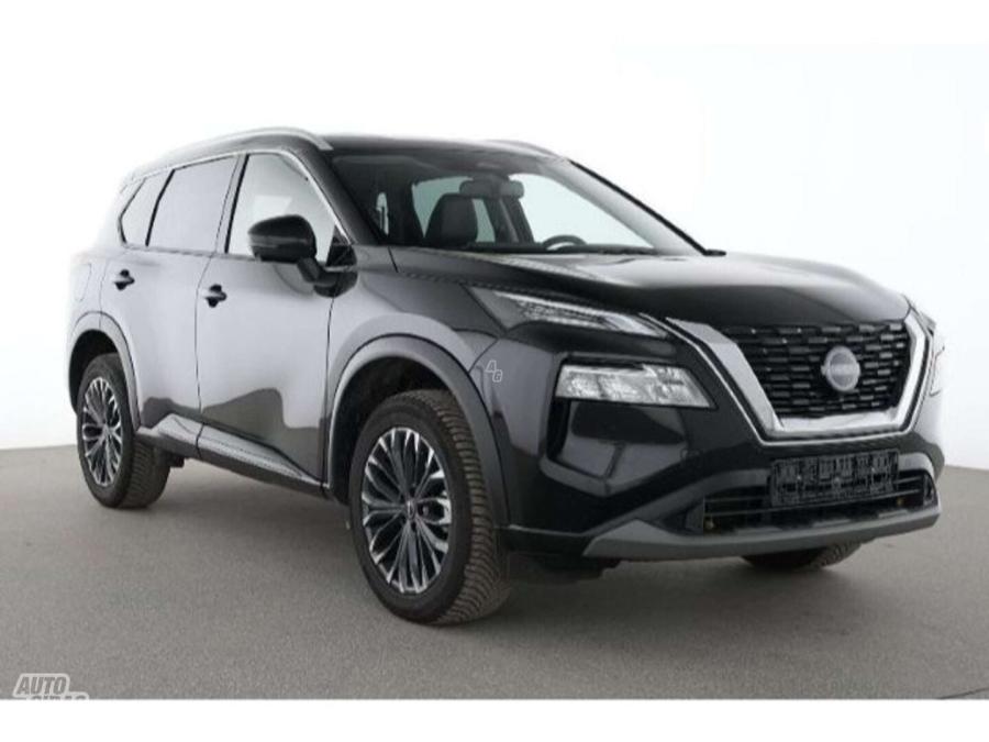 Black Nissan X-Trail 2025 in Kaunas, with an engine capacity of 1.50 L and mileage of 20 thousand km for 32903 €, photo 1 on AUTOMOTO.COM.LV