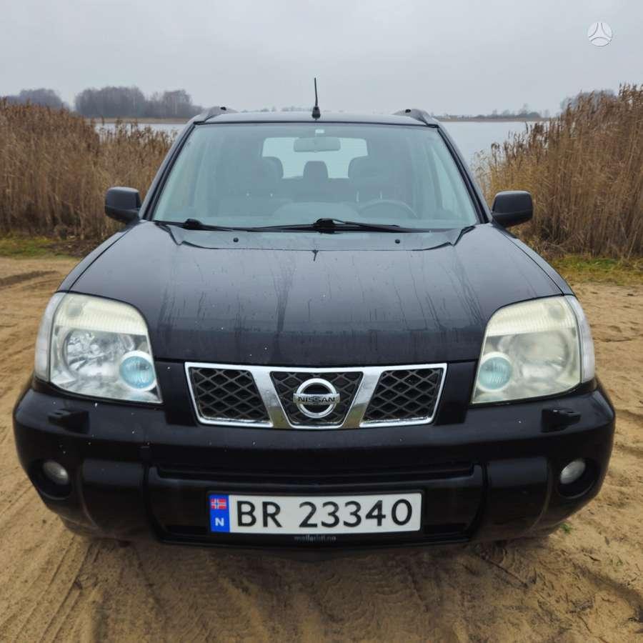 Black Nissan X-Trail 2005 in Marijampole, with an engine capacity of 2.20 L and mileage of 305 thousand km for 2050 €, photo 2 on AUTOMOTO.COM.LV