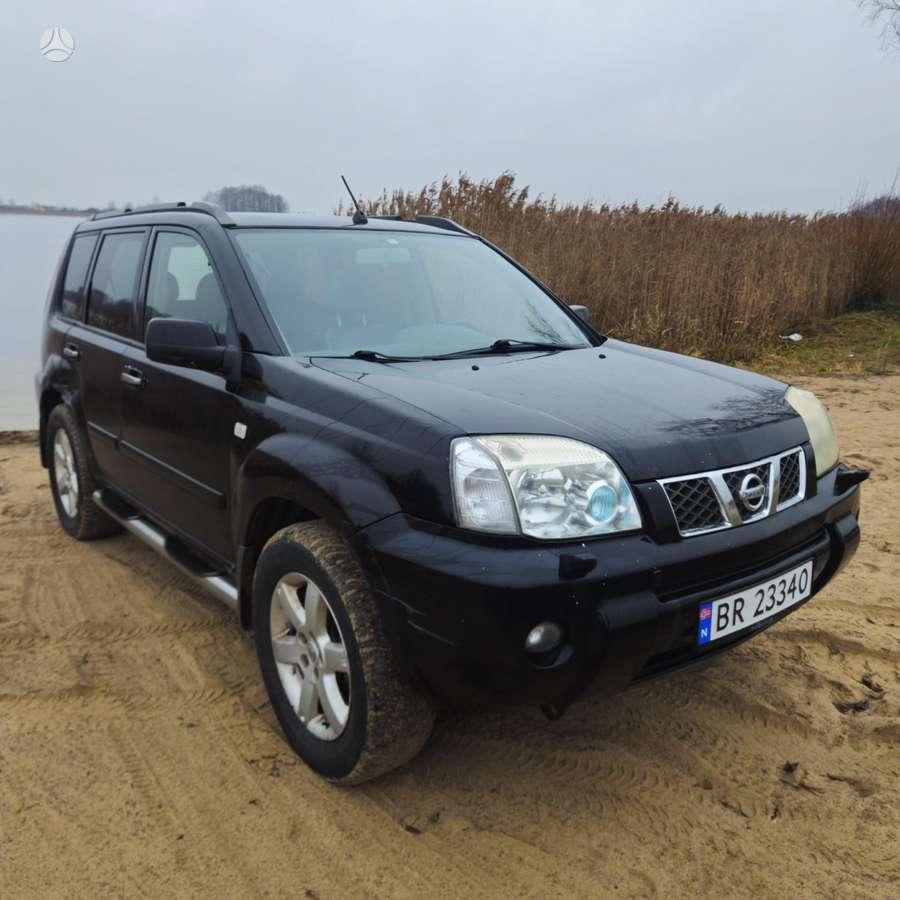Black Nissan X-Trail 2005 in Marijampole, with an engine capacity of 2.20 L and mileage of 305 thousand km for 2050 €, photo 3 on AUTOMOTO.COM.LV