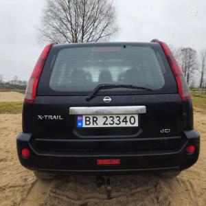 Black Nissan X-Trail 2005 in Marijampole, with an engine capacity of 2.20 L and mileage of 305 thousand km for 2050 €, photo 6 on AUTOMOTO.COM.LV