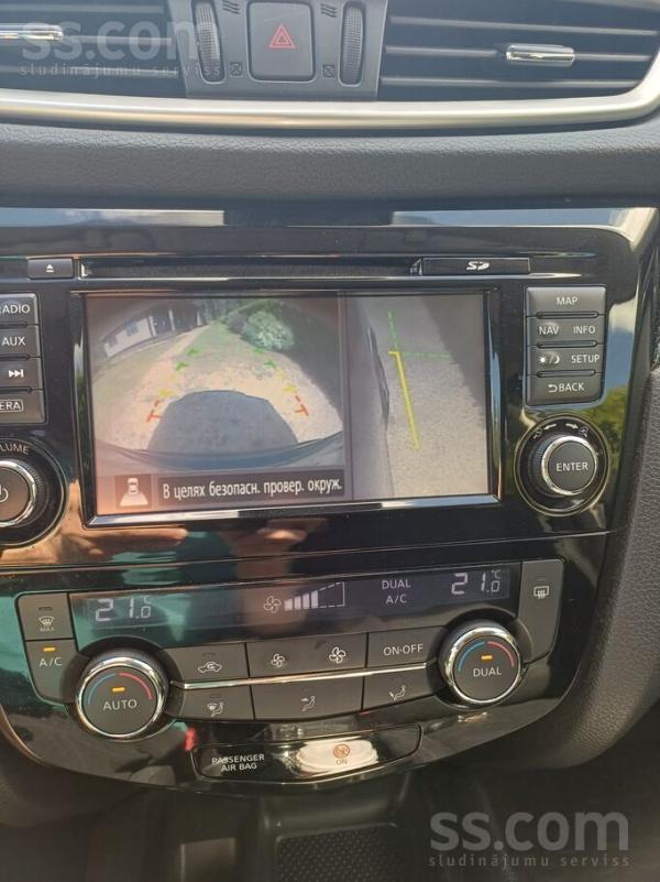 Black Nissan X-Trail 2015 in Riga, with an engine capacity of 1.60 L and mileage of 189 thousand km for 7500 €, photo 8 on AUTOMOTO.COM.LV