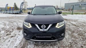 Black Nissan X-Trail 2017 in Marijampole, with an engine capacity of 2.00 L and mileage of 270 thousand km for 10100 €, photo 2 on AUTOMOTO.COM.LV