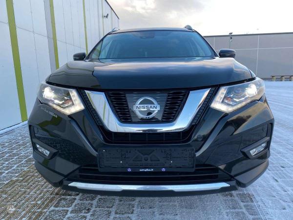Black Nissan X-Trail 2018 in Raseiniai, with an engine capacity of 1.60 L and mileage of 170 thousand km for 12900 €, photo 8 on AUTOMOTO.COM.LV