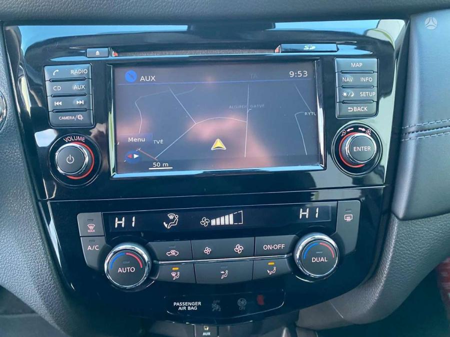 Black Nissan X-Trail 2018 in Raseiniai, with an engine capacity of 1.60 L and mileage of 170 thousand km for 12900 €, photo 16 on AUTOMOTO.COM.LV