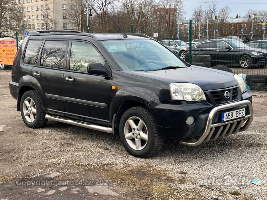 Black Nissan X-Trail 2002 in Narva, with an engine capacity of 2.20 L and mileage of 269 thousand km for 999 €, photo 4 on AUTOMOTO.COM.LV