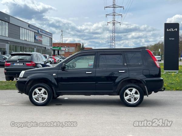 Black Nissan X-Trail 2007 in Narva, with an engine capacity of 2.20 L and mileage of 215 thousand km for 1499 €, photo 9 on AUTOMOTO.COM.LV