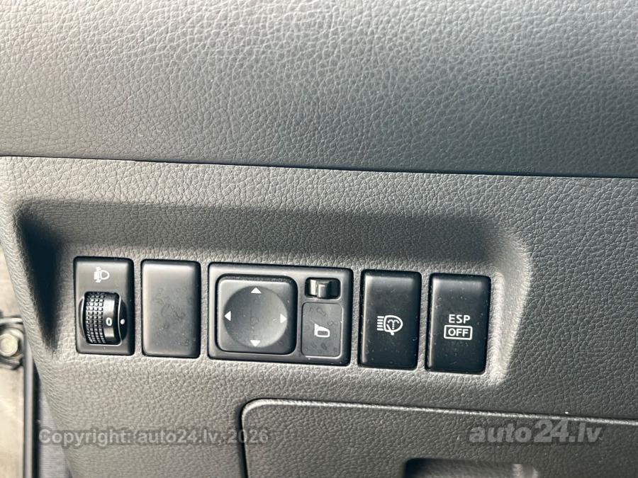 Melns Nissan X-Trail 2007 Narva, ar dzinēja tilpumu 2.20 L un nobraukumu 215 tūkst. km par 1499 €, foto 28 vietnē AUTOMOTO.COM.LV