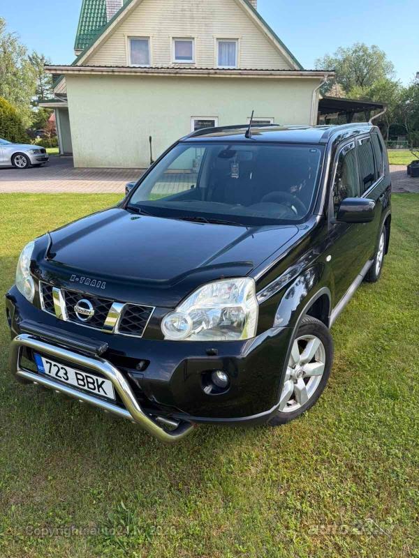 Black Nissan X-Trail 2008 in Viljandi, with an engine capacity of 2.00 L and mileage of 233 thousand km for 2999 €, photo 1 on AUTOMOTO.COM.LV