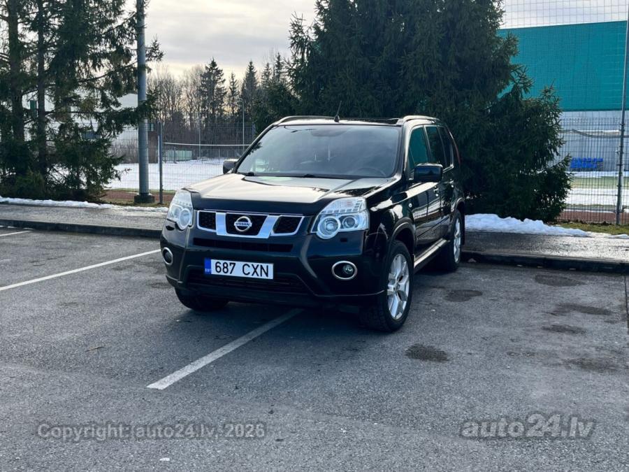Melns Nissan X-Trail 2013 Tallina, ar dzinēja tilpumu 2.00 L un nobraukumu 283 tūkst. km par 7600 €, foto 1 vietnē AUTOMOTO.COM.LV