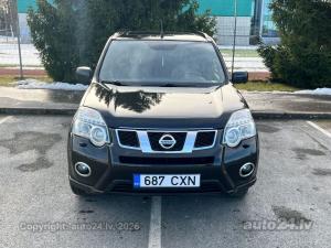 Melns Nissan X-Trail 2013 Tallina, ar dzinēja tilpumu 2.00 L un nobraukumu 283 tūkst. km par 7600 €, foto 2 vietnē AUTOMOTO.COM.LV