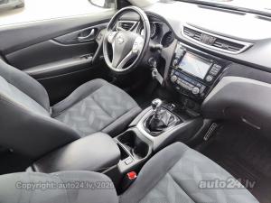 Black Nissan X-Trail 2016 in Tartu, with an engine capacity of 1.60 L and mileage of 188 thousand km for 10990 €, photo 10 on AUTOMOTO.COM.LV