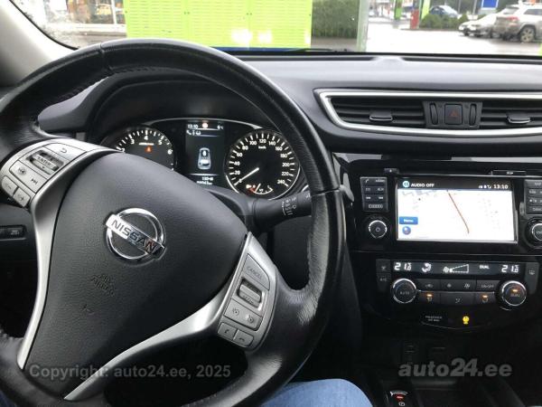 Black Nissan X-Trail 2017 in Tallinn, with an engine capacity of 1.60 L and mileage of 96 thousand km for 13000 €, photo 7 on AUTOMOTO.COM.LV