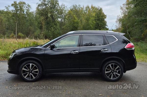 Black Nissan X-Trail 2017 in Tallinn, with an engine capacity of 1.60 L and mileage of 183 thousand km for 8990 €, photo 5 on AUTOMOTO.COM.LV