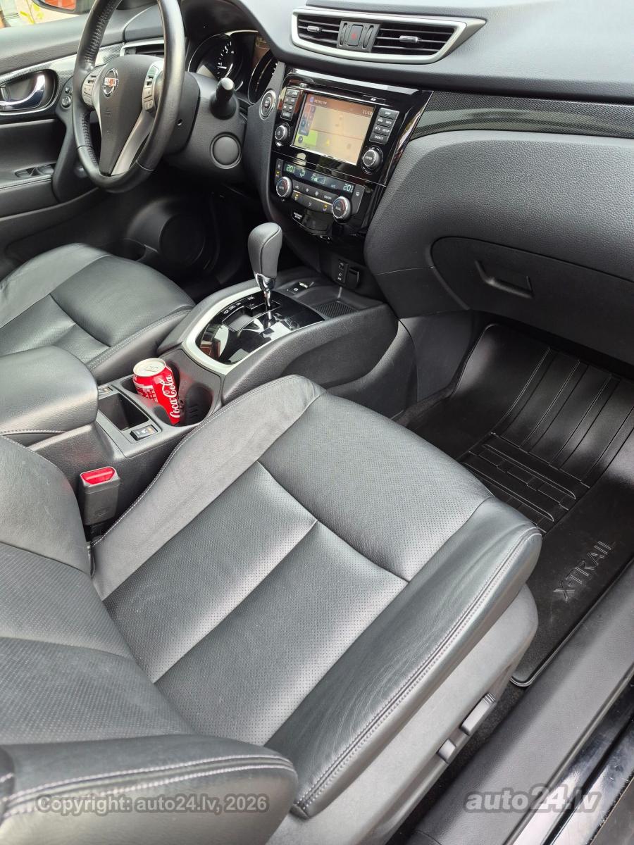 Black Nissan X-Trail 2017 in Tallinn, with an engine capacity of 1.60 L and mileage of 183 thousand km for 8990 €, photo 13 on AUTOMOTO.COM.LV