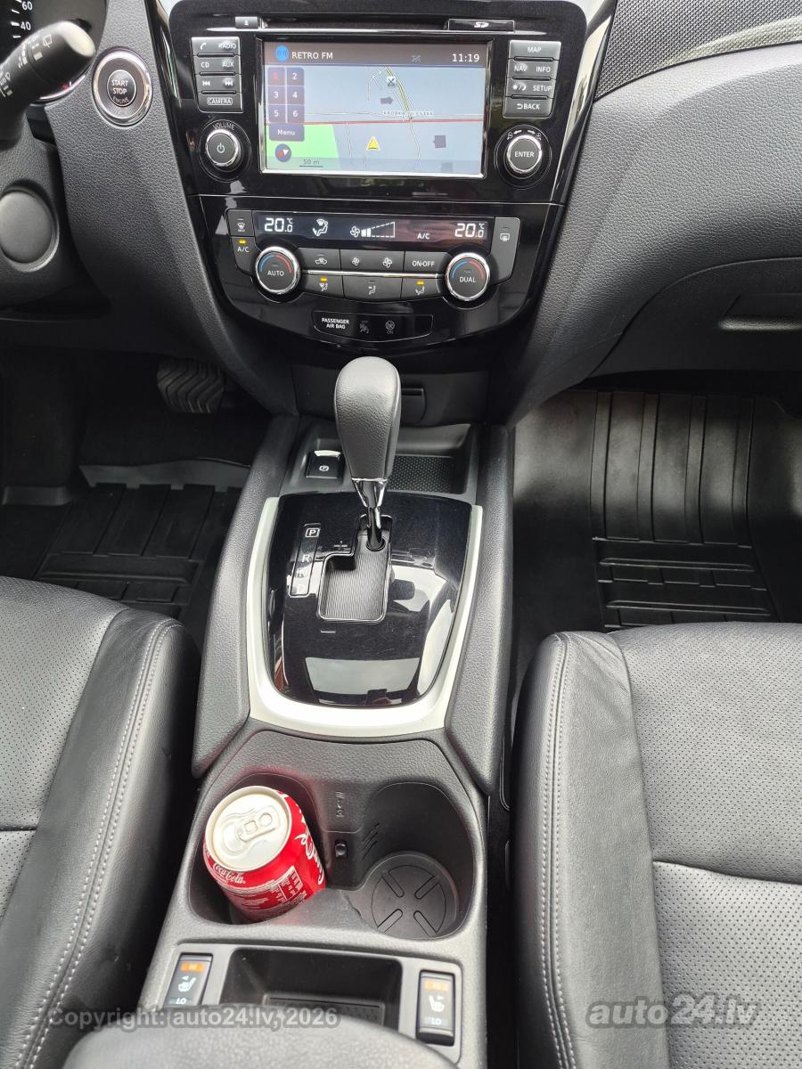 Black Nissan X-Trail 2017 in Tallinn, with an engine capacity of 1.60 L and mileage of 183 thousand km for 8990 €, photo 15 on AUTOMOTO.COM.LV