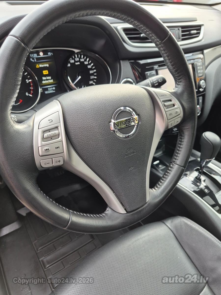 Black Nissan X-Trail 2017 in Tallinn, with an engine capacity of 1.60 L and mileage of 183 thousand km for 8990 €, photo 16 on AUTOMOTO.COM.LV