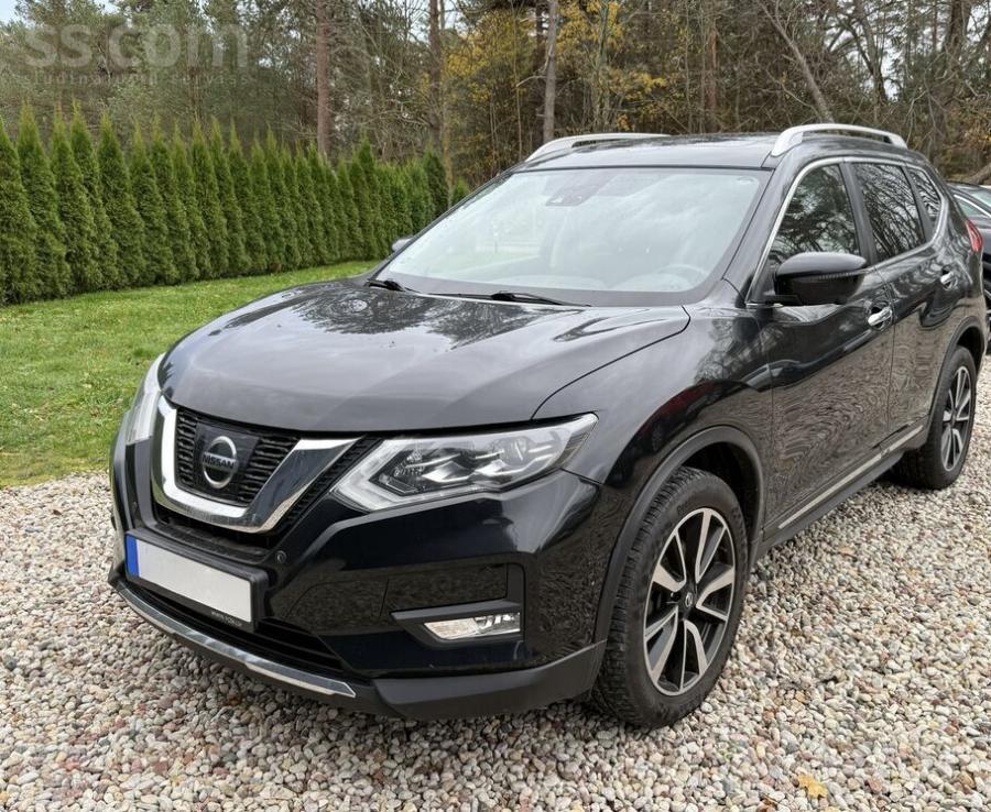 Black Nissan X-Trail 2018 in Riga, with an engine capacity of 2.00 L and mileage of 185 thousand km for 15900 €, photo 1 on AUTOMOTO.COM.LV