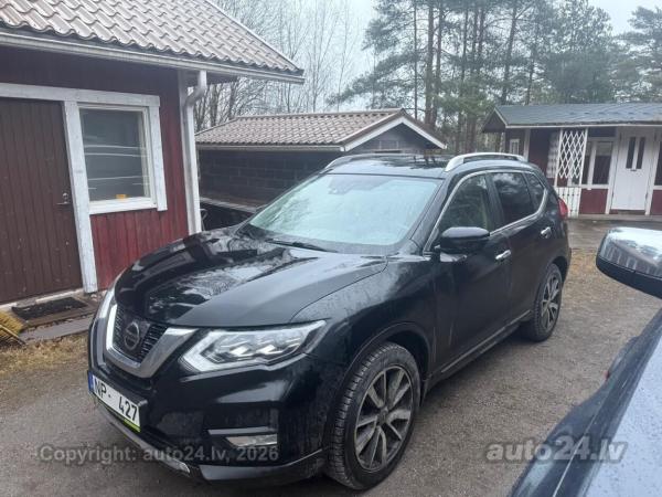 Melns Nissan X-Trail 2018 Rīga, ar dzinēja tilpumu 1.60 L un nobraukumu 167 tūkst. km par 14000 €, foto  vietnē AUTOMOTO.COM.LV