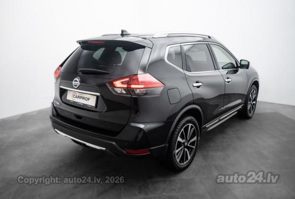 Black Nissan X-Trail 2018 in Tallinn, with an engine capacity of 2.00 L and mileage of 163 thousand km for 13999 €, photo 4 on AUTOMOTO.COM.LV