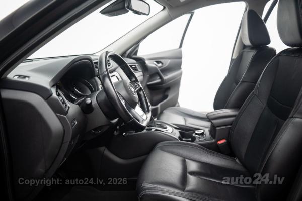 Black Nissan X-Trail 2018 in Tallinn, with an engine capacity of 2.00 L and mileage of 163 thousand km for 13999 €, photo 7 on AUTOMOTO.COM.LV