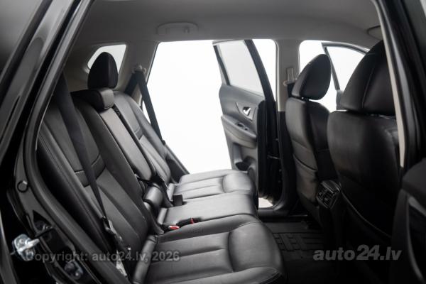 Black Nissan X-Trail 2018 in Tallinn, with an engine capacity of 2.00 L and mileage of 163 thousand km for 13999 €, photo 9 on AUTOMOTO.COM.LV
