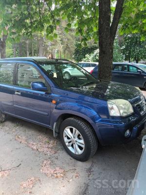 Blue Nissan X-Trail 2002 in Riga, with an engine capacity of 2.00 L and mileage of 166 thousand km for 1800 €, photo  on AUTOMOTO.COM.LV