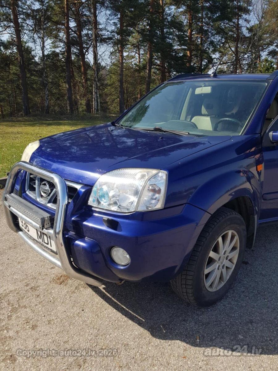 Blue Nissan X-Trail 2003 in Tallinn, with an engine capacity of 2.50 L and mileage of 172 thousand km for 1500 €, photo 1 on AUTOMOTO.COM.LV