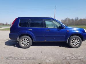 Blue Nissan X-Trail 2003 in Tallinn, with an engine capacity of 2.50 L and mileage of 172 thousand km for 1500 €, photo 3 on AUTOMOTO.COM.LV