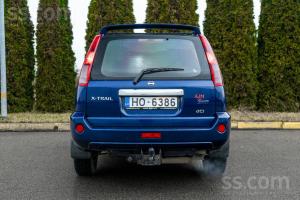 Blue Nissan X-Trail 2004 in Jelgava, with an engine capacity of 2.20 L and mileage of 245 thousand km for 1500 €, photo 5 on AUTOMOTO.COM.LV