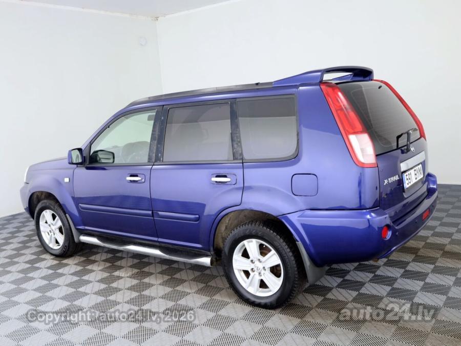Blue Nissan X-Trail 2004 in Tallinn, with an engine capacity of 2.50 L and mileage of 205 thousand km for 1499 €, photo 4 on AUTOMOTO.COM.LV