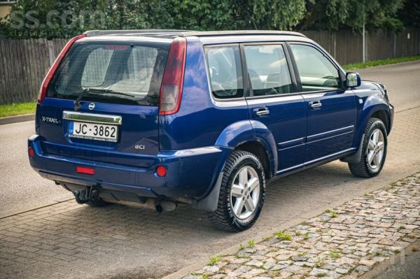 Zils Nissan X-Trail 2004 Rīga, ar dzinēja tilpumu 2.20 L un nobraukumu 361 tūkst. km par 990 €, foto 4 vietnē AUTOMOTO.COM.LV