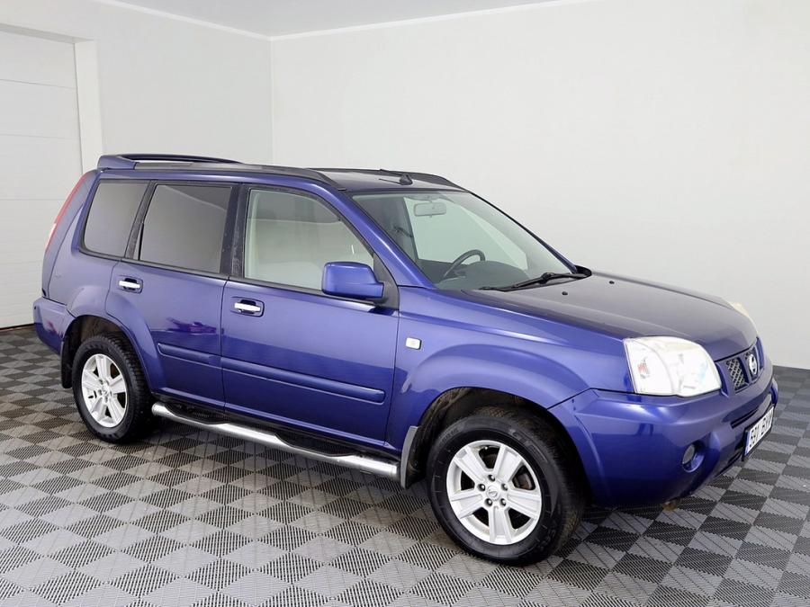 Blue Nissan X-Trail 2004 in Tallinn, with an engine capacity of 2.50 L and mileage of 205 thousand km for 1099 €, photo 9 on AUTOMOTO.COM.LV