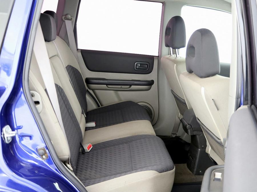 Blue Nissan X-Trail 2004 in Tallinn, with an engine capacity of 2.50 L and mileage of 205 thousand km for 1099 €, photo 15 on AUTOMOTO.COM.LV