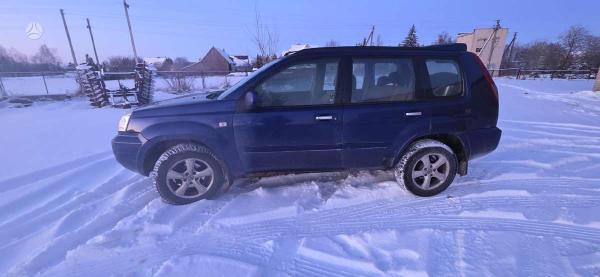 Синий Ниссан ИксТрейл 2005 в Мариямполе, объемом двигателя 2.18 л и пробегом 263 тыс. км за 2900 €, фото 2 на AUTOMOTO.COM.LV